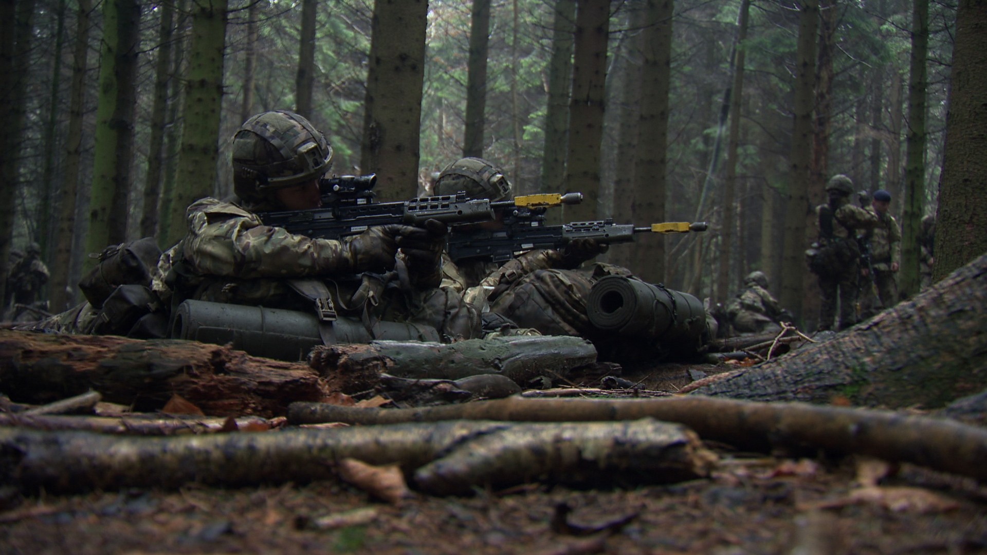 Raw Recruits Sæson 2 - Pluto TV